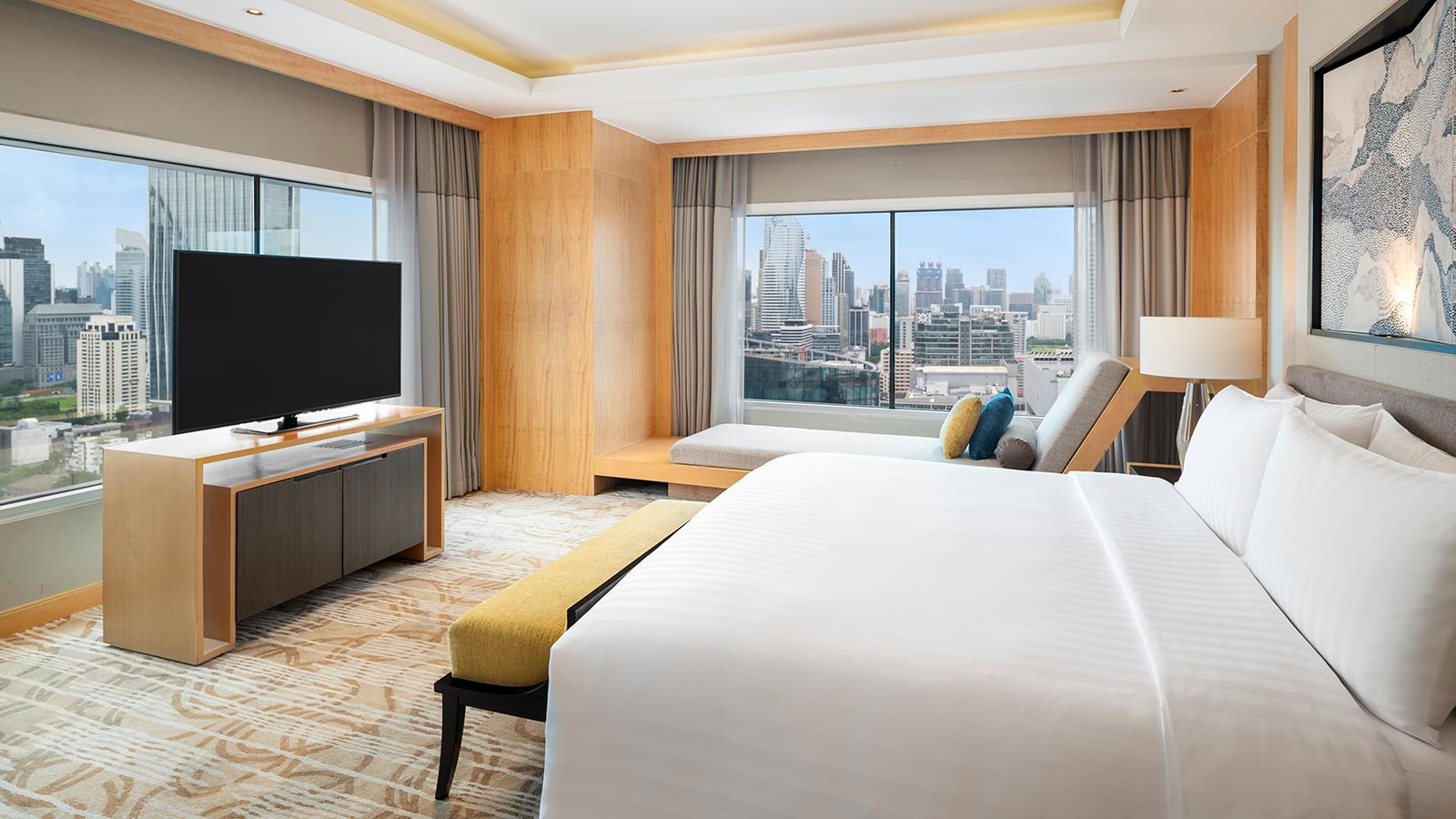 Hotel Suite Bangkok | Club One Bedroom Corner Suite