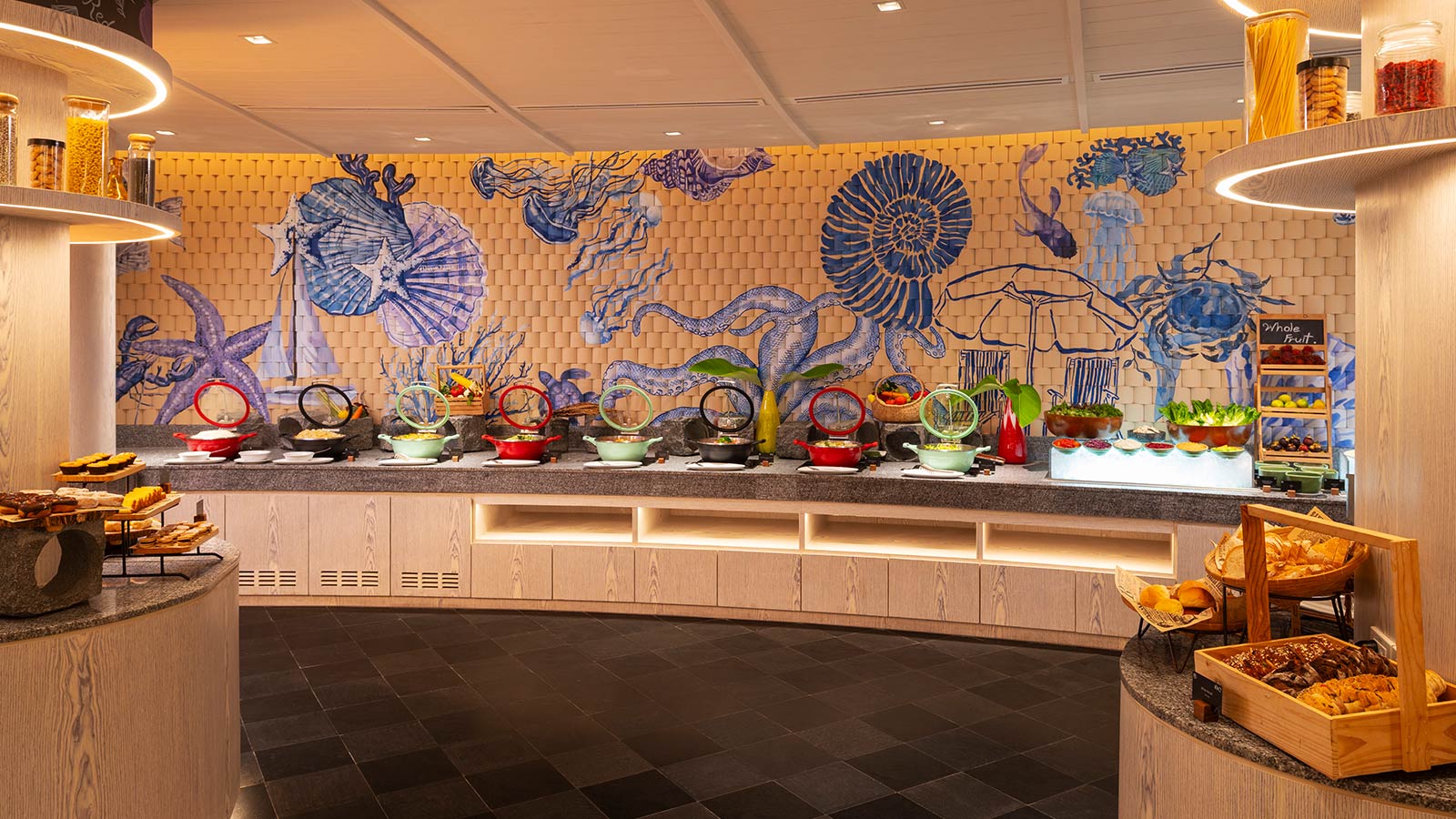 Amaya Food Gallery | All day dining at Amari Bangsaen