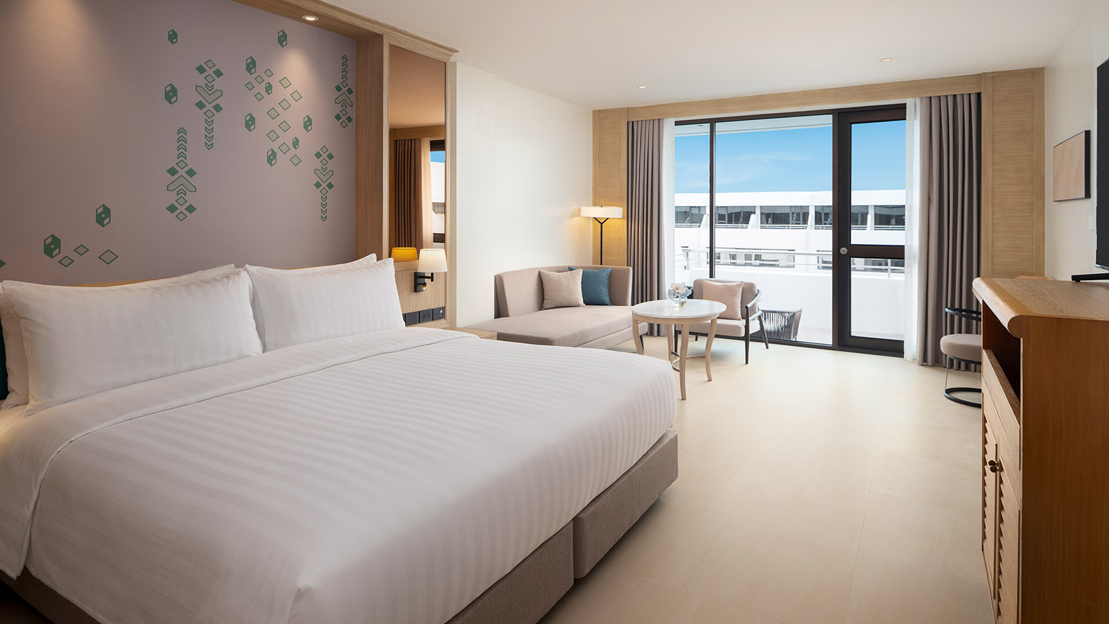 Grand Premier Room | Spacious Comfort at Amari Don Muang