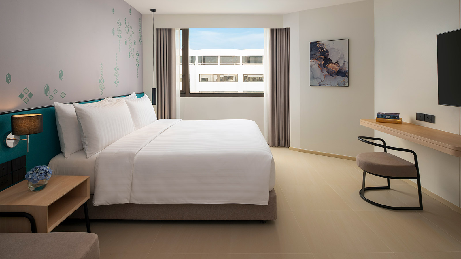 Premier Pool View Room | Amari Don Muang Airport