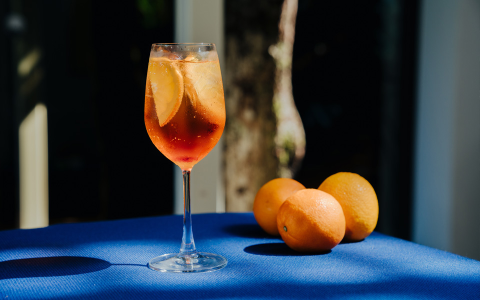 5-Star Patong Beach Resort | Amari Phuket Coral Lounge