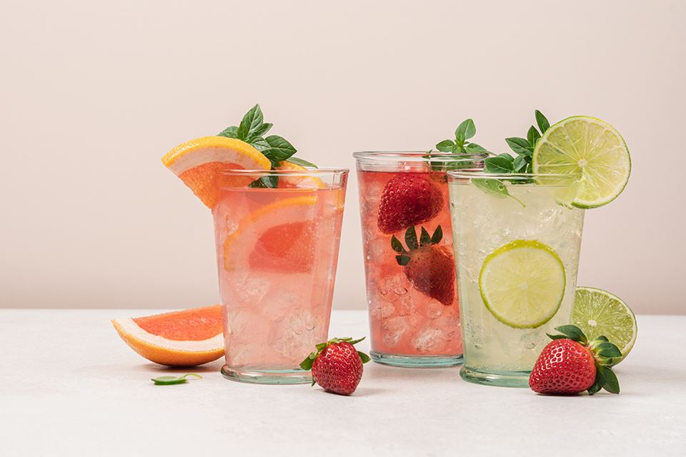Aqua Pool Bar | Poolside bites at Amari Vientiane