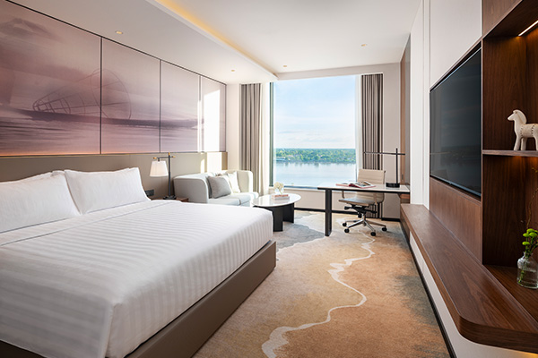 Rooms & Suites with River and City Views at Amari Vientiane