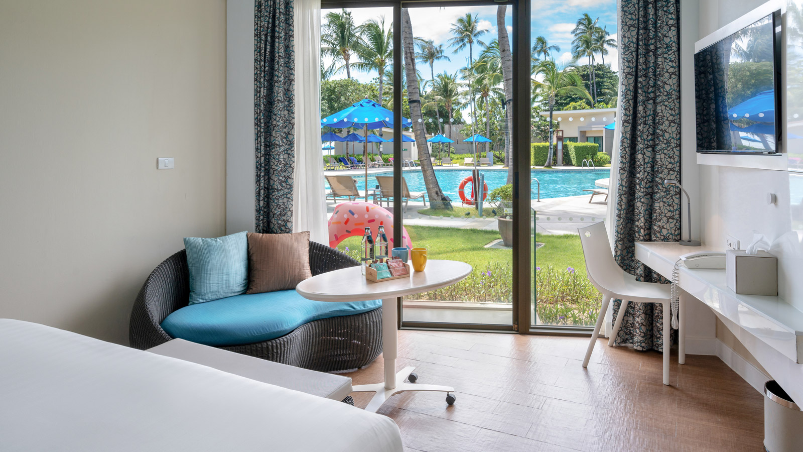 Best Place to Stay in Samui | Deluxe Room at OZO Chaweng
